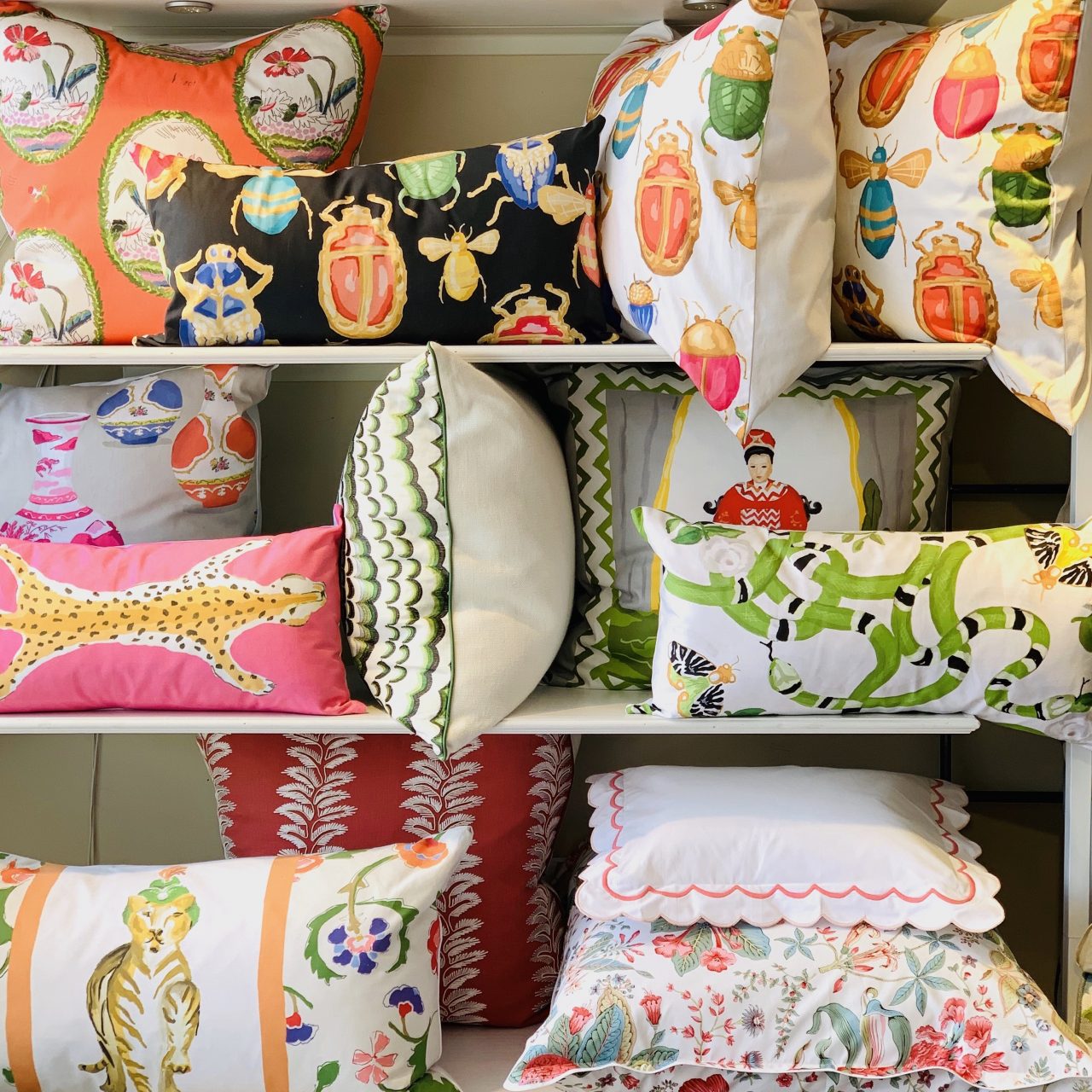 Luxury Linens | Duvet Covers | Decorative Pillows | Table Linens